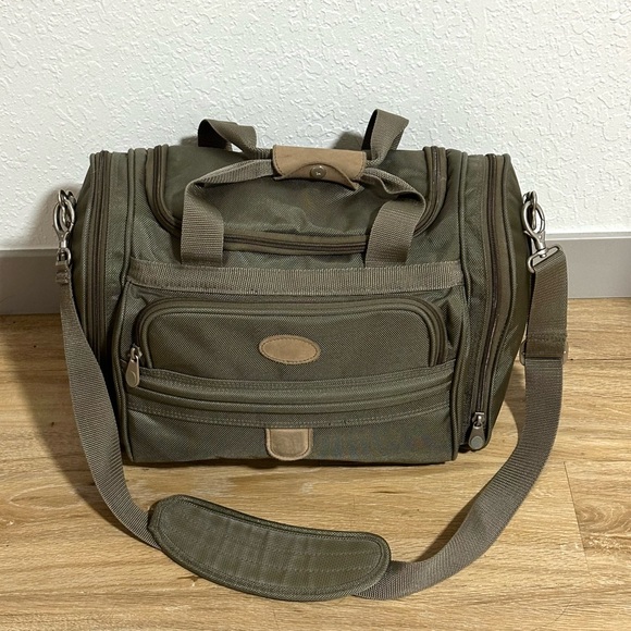 Atrantic | Bags | Vintage Atlantic Carryon Travel Bag Olive Green ...